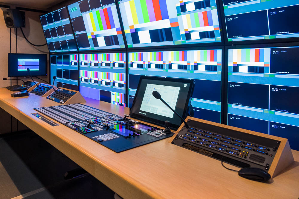 O2 Czech Republic deploys Streamline OB van for football coverage