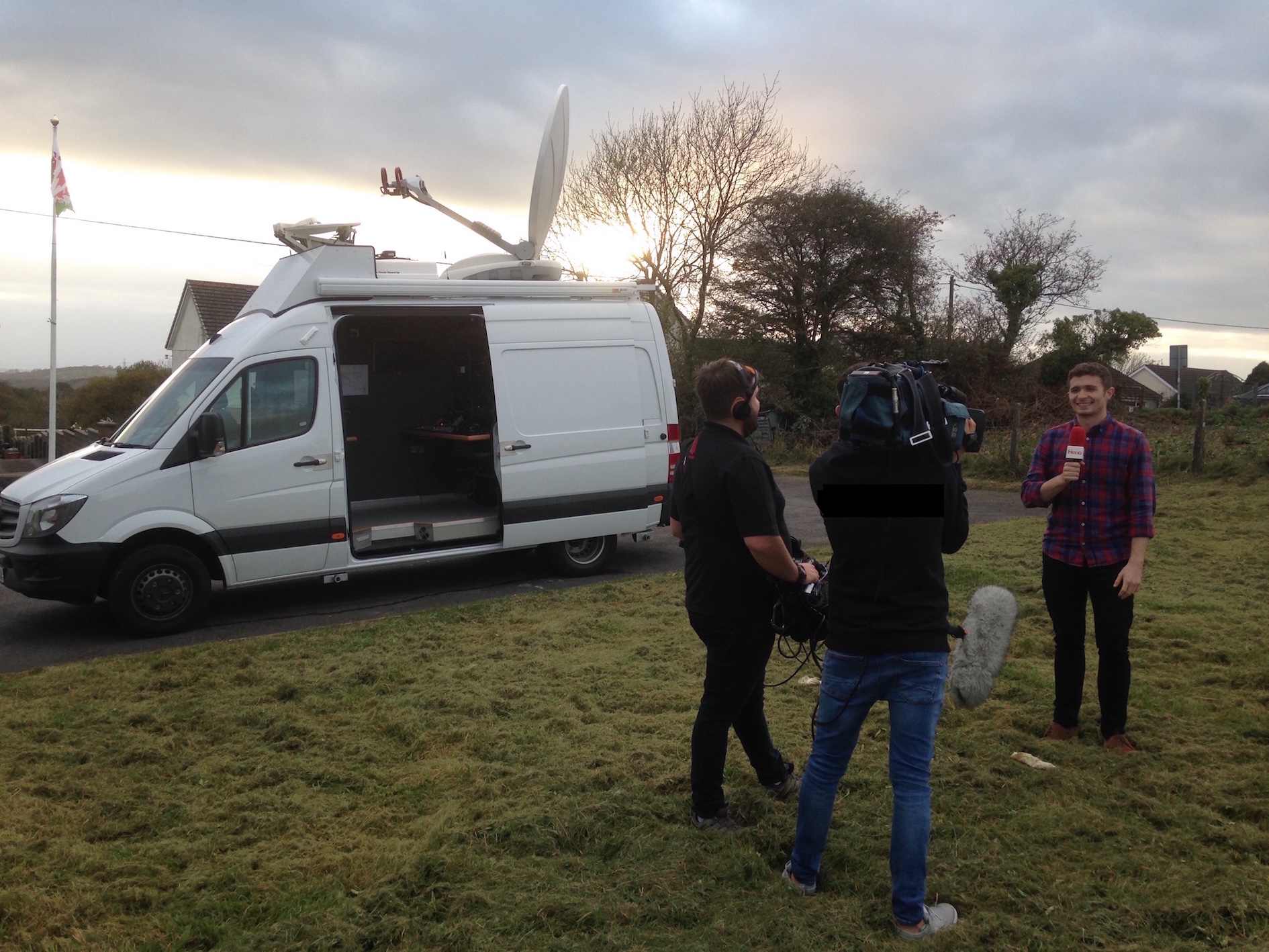 Megahertz delivers new HD satellite OB vehicle to Tinopolis for live ...