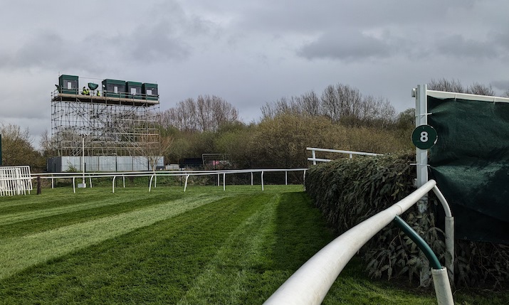 Live from Aintree: Grand National rerun offers detailed new perspective ...
